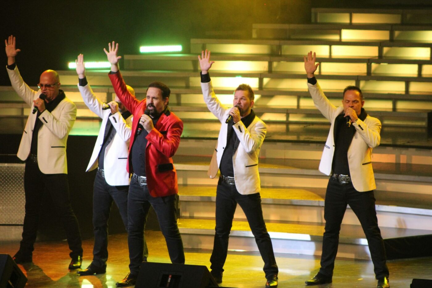 BRANSON'S HEARTWARMING HOLIDAYS! - TLC Tours